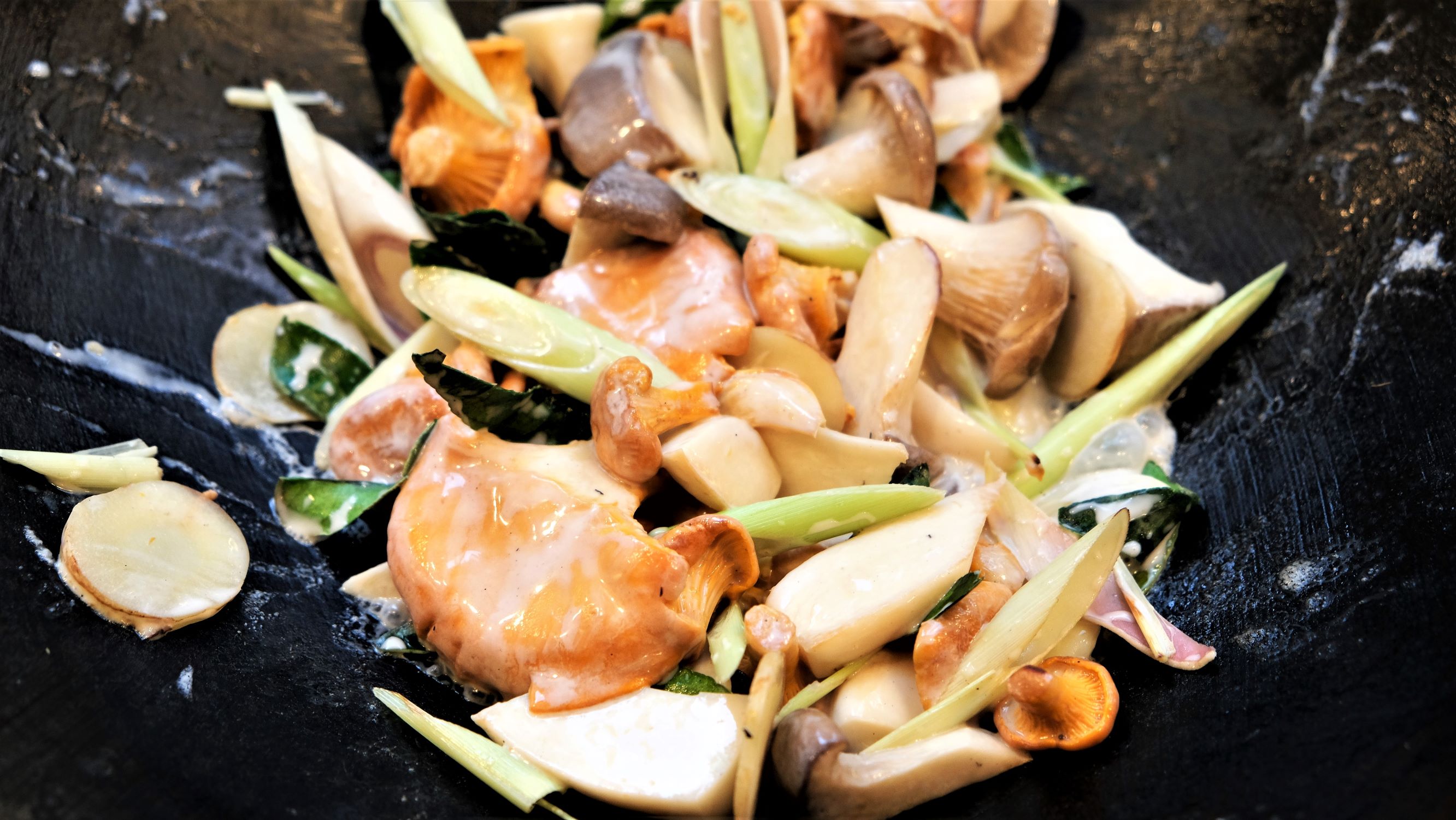 Yum Hed – Thaifooding